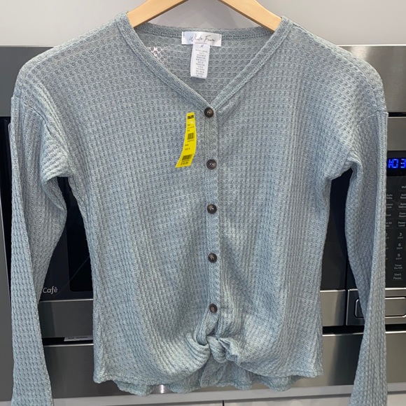 White Fawn | Shirts & Tops | Thermal Button Down Top | Poshmark